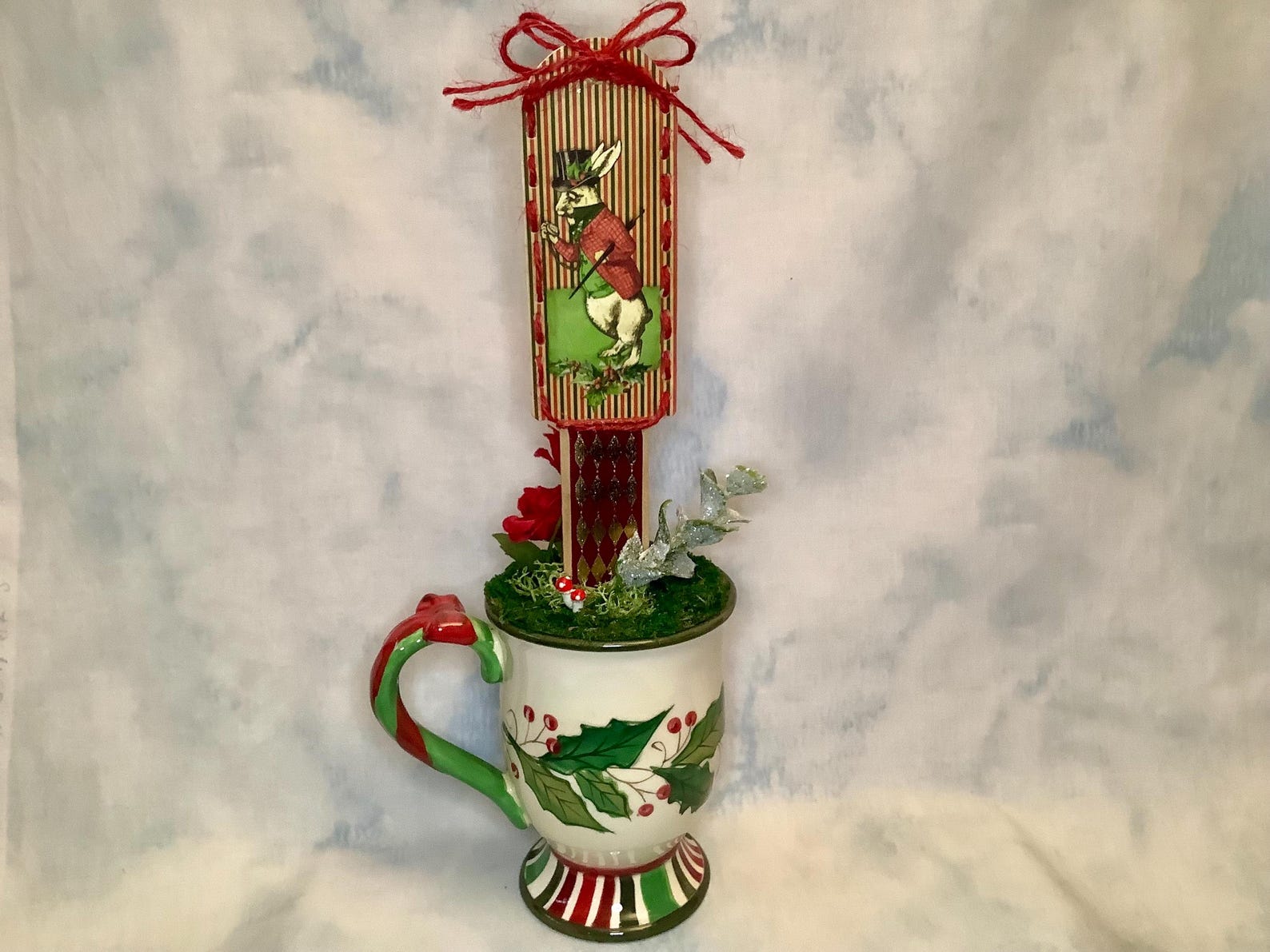 Alice in Wonderland Christmas, Wonderland Holiday Decor Diorama - Etsy