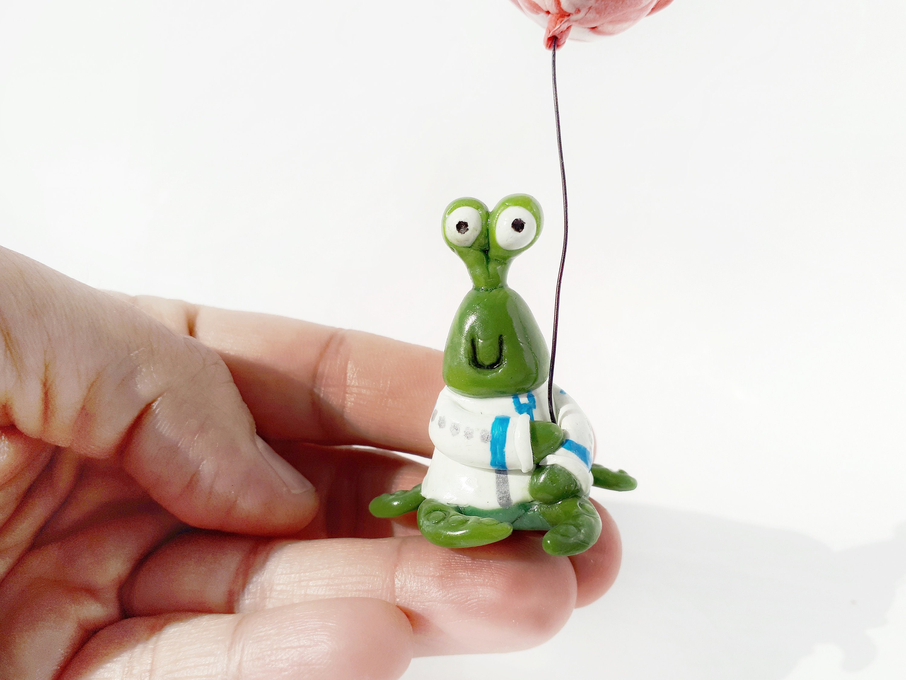 Alien statue funny desk decor Baby alien ornament desk buddy | Etsy