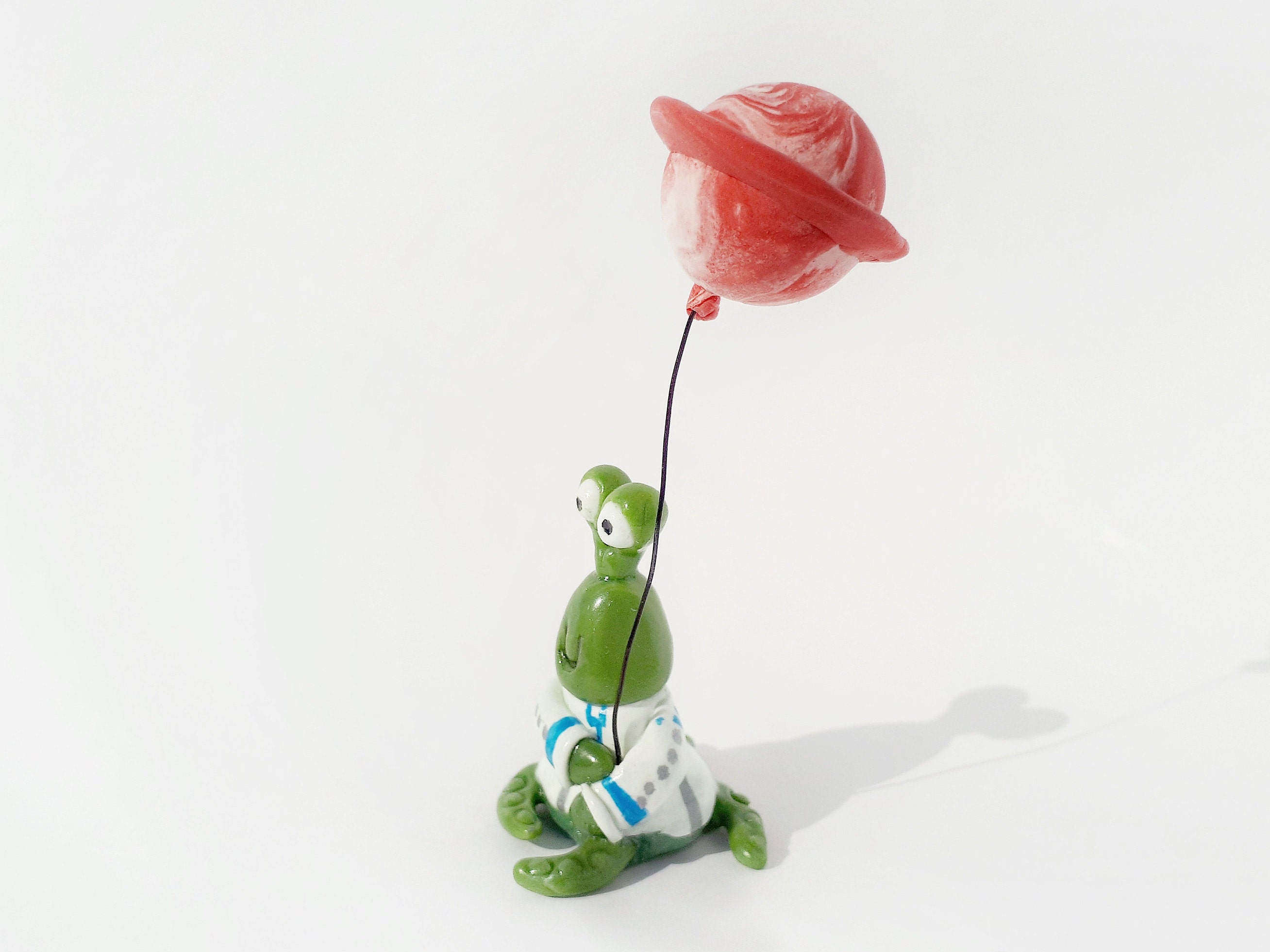 Alien statue funny desk decor Baby alien ornament desk buddy | Etsy