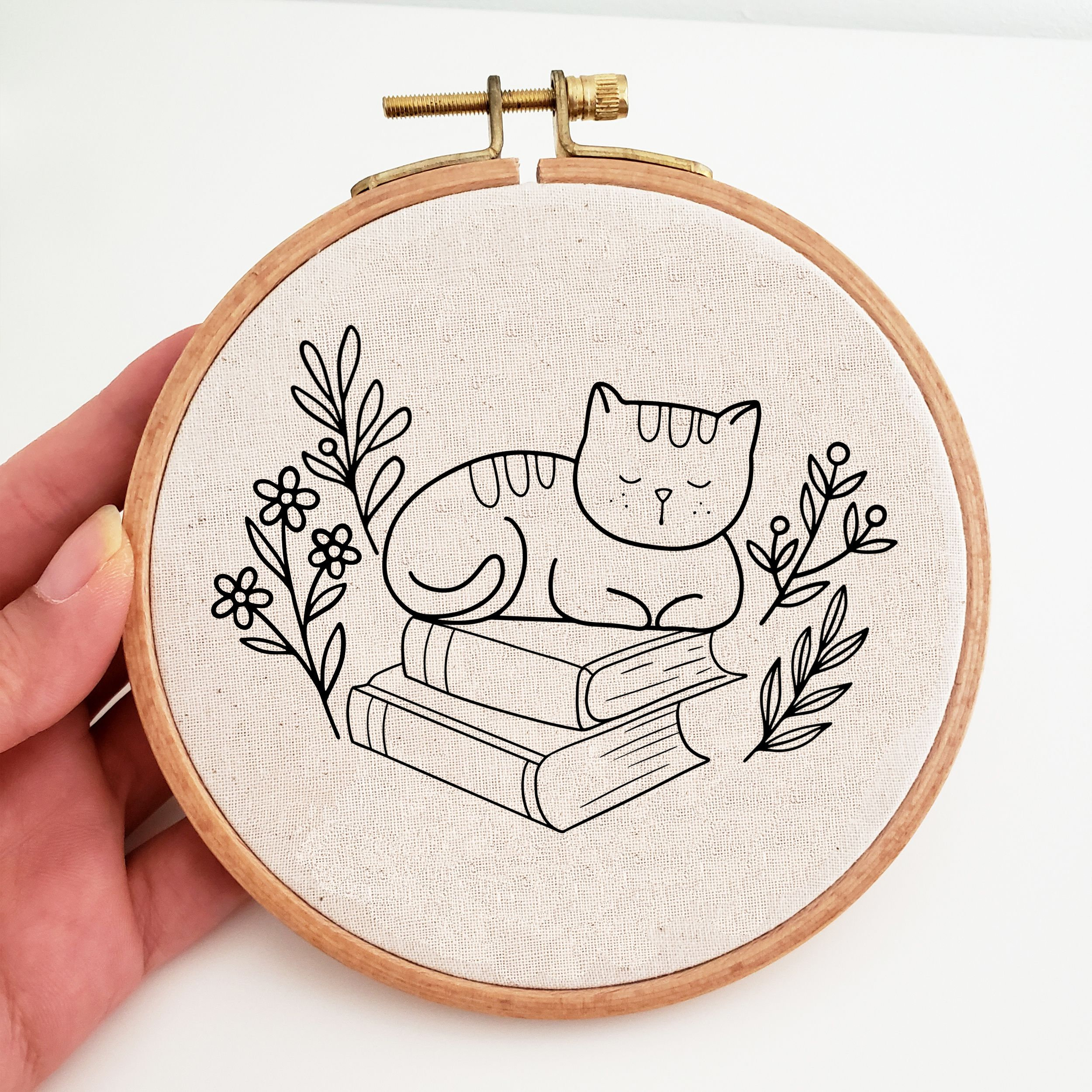 Book and Cat Embroidery Pattern Bookish Embroidery Pattern - Etsy