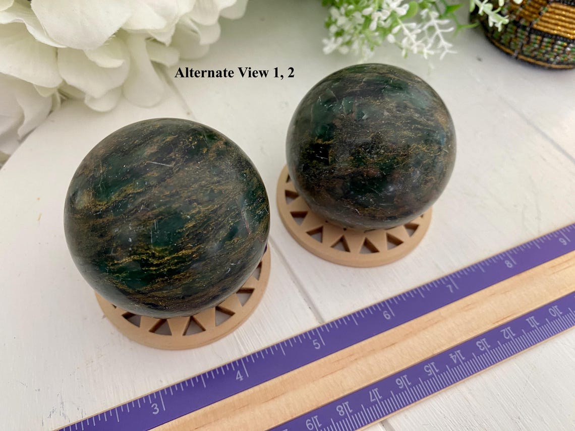 Emerald Green Mica & Quartz Spheres (you Choose) Sphere Stand Included ...