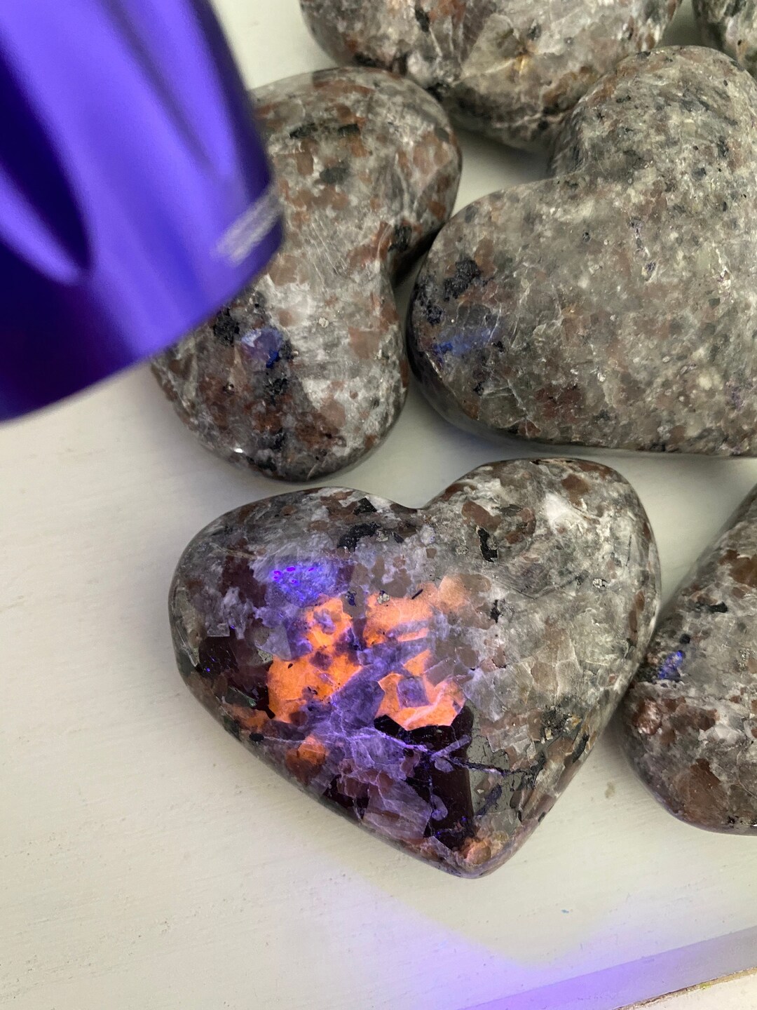 Yooperlite Hearts (UV Glow Stones, the Stone of Truth), You Choose - Etsy