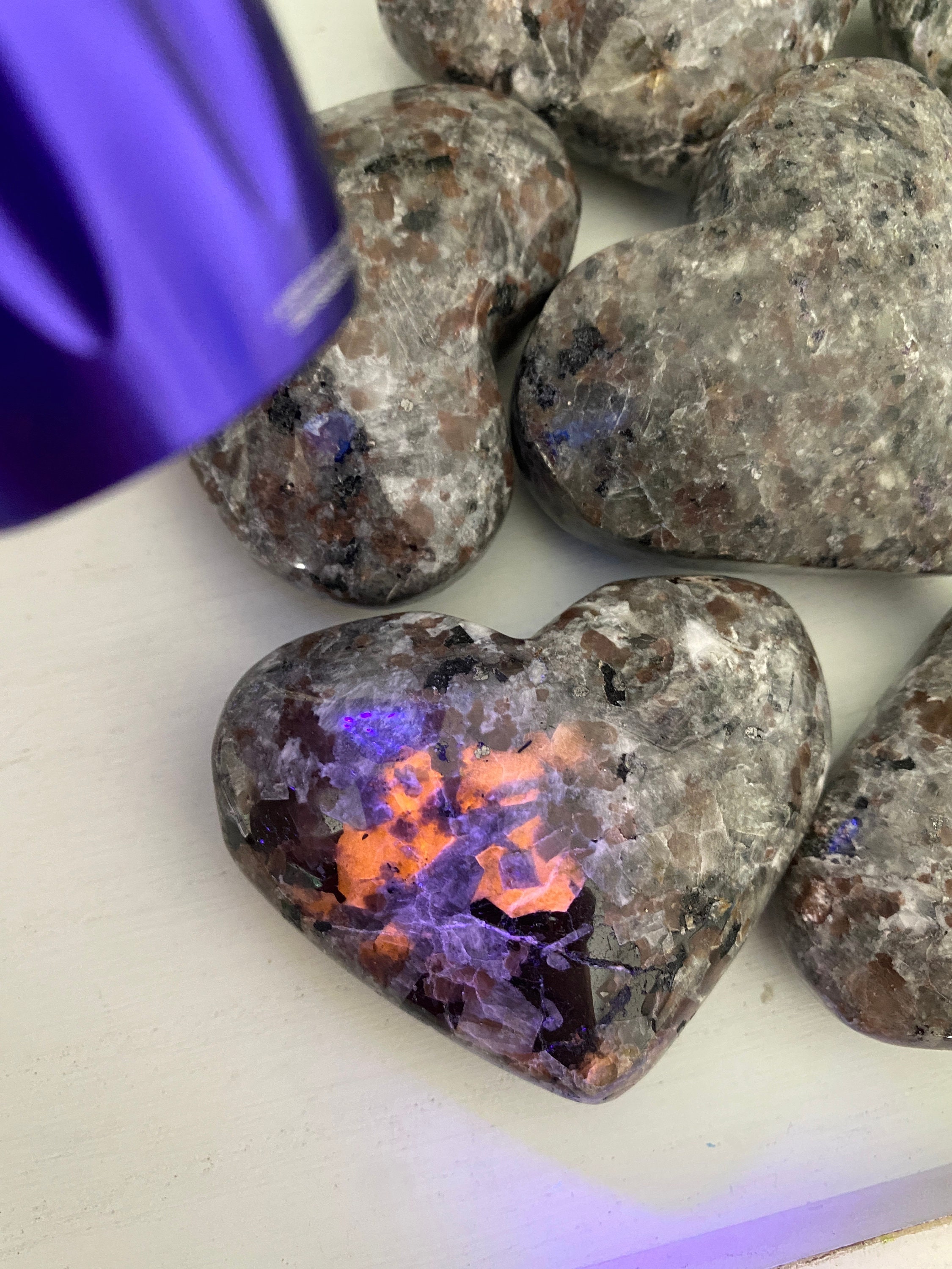 Yooperlite Hearts (UV Glow Stones, the Stone of Truth), You Choose - Etsy