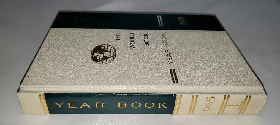 The World Book Year Book 1965 Vintage Hardcover 1965 - Etsy