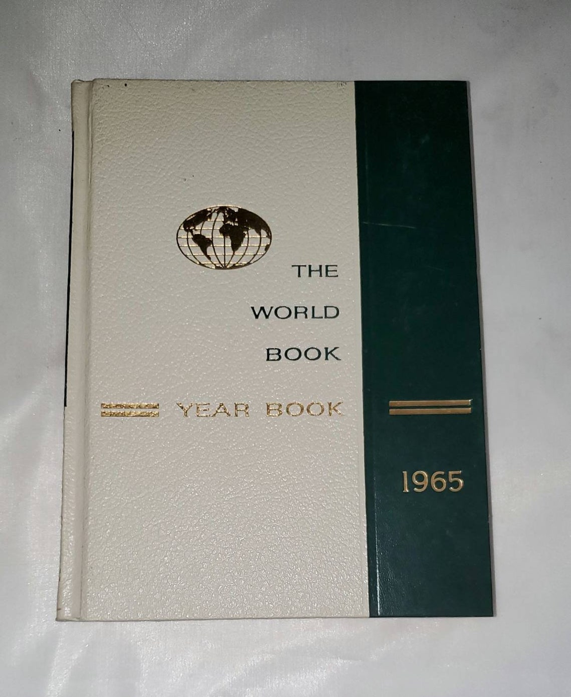 The World Book Year Book 1965 Vintage Hardcover 1965 - Etsy