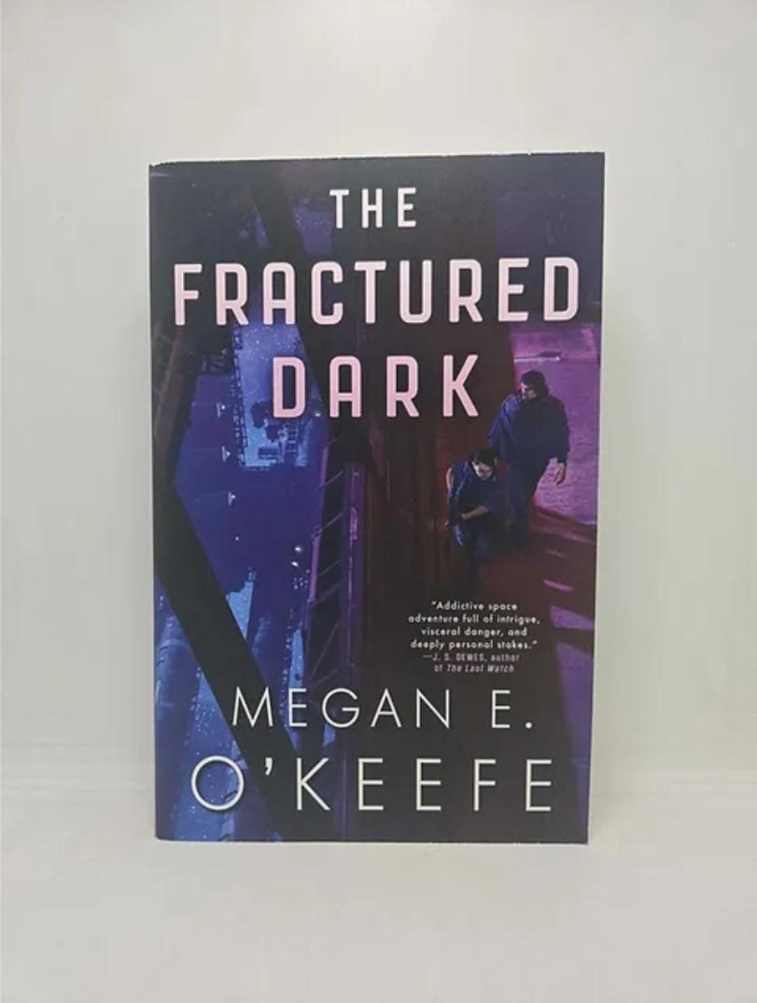 The Fractured Dark (the Devoured Worlds, 2) Paperback – September 26 ...