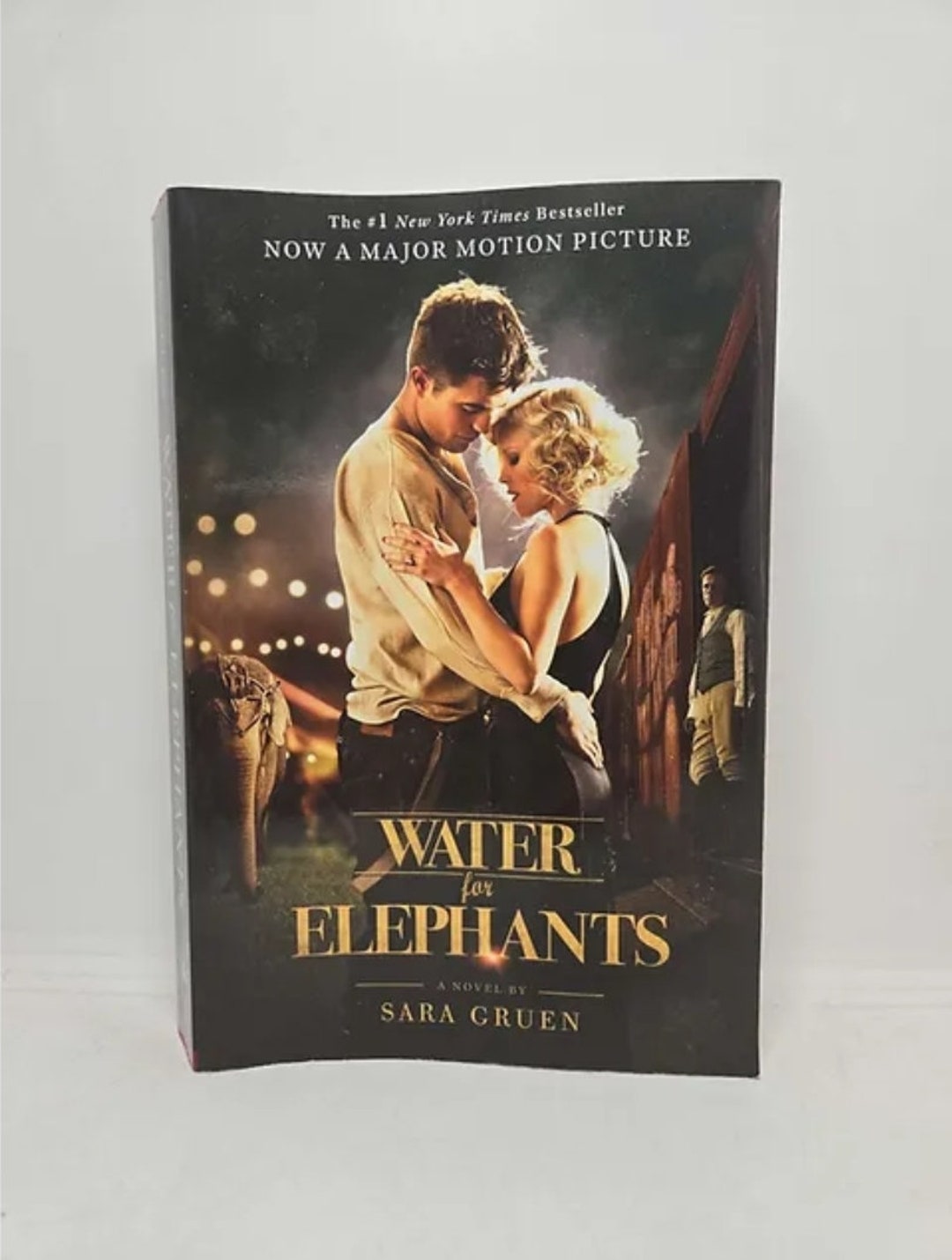 Water for Elephants Mass Market Paperback – May 1, 2011 by Sara Gruen ...