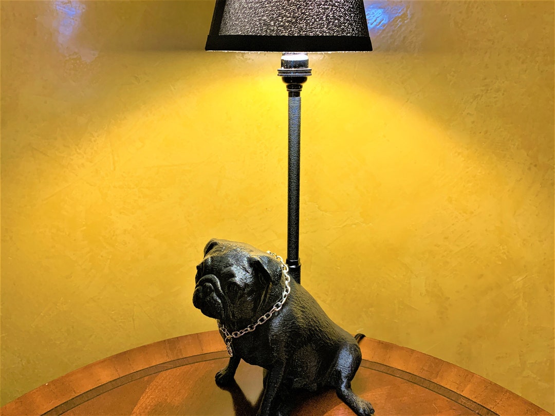 Luigi - Sitting Pug Lamp (black) - Etsy