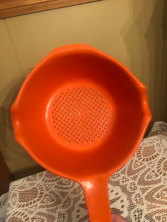 Vintage Rubbermaid Colander Orange. 7 in Wide 3 Sides With | Etsy
