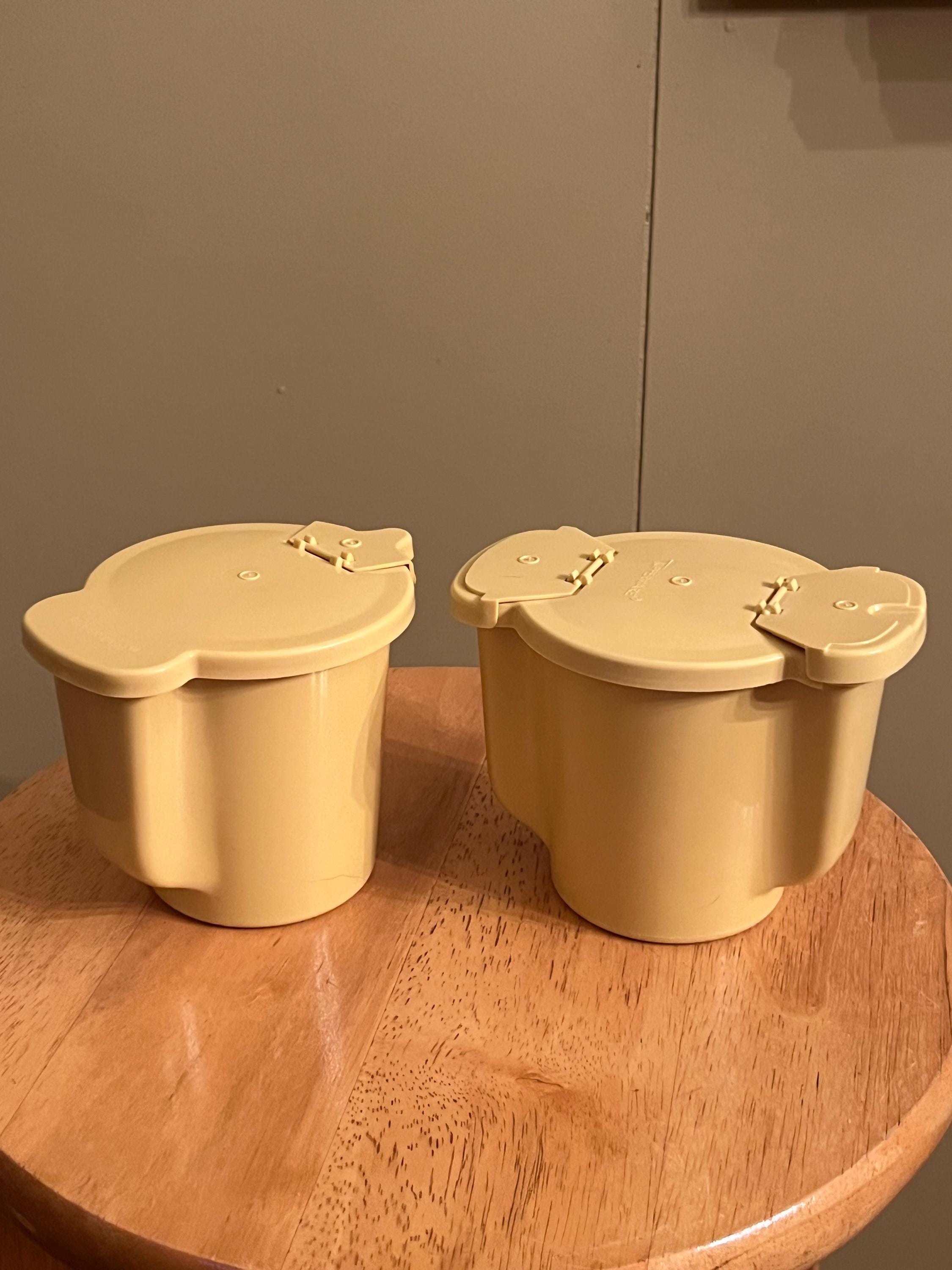 Vintage Tupperware, Harvest Gold Salt and Pepper Shakers, Set of 2 577 ...