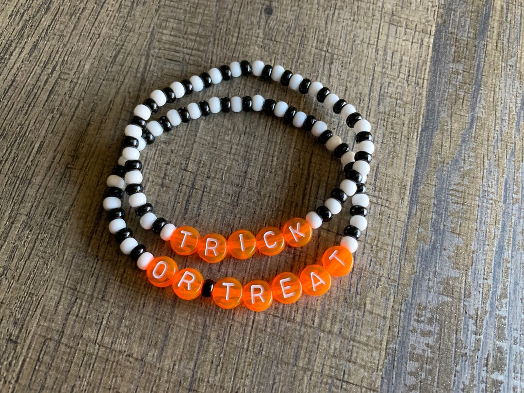 Trick or Treat Halloween Beaded Bracelets | Halloween Themed Bracelets ...