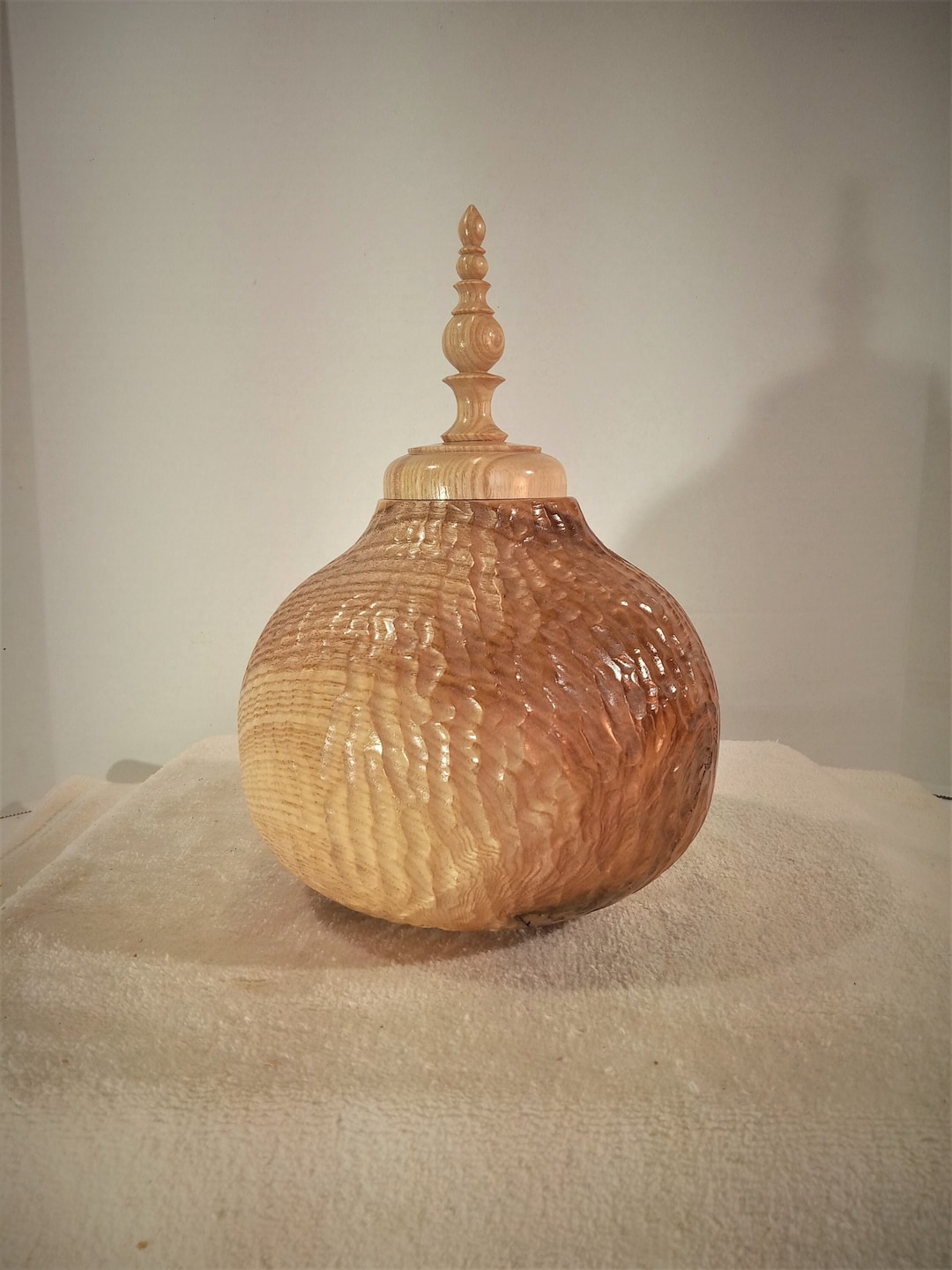Lidded Ash Vase With Hand Carving 5"w X 6"h - Etsy
