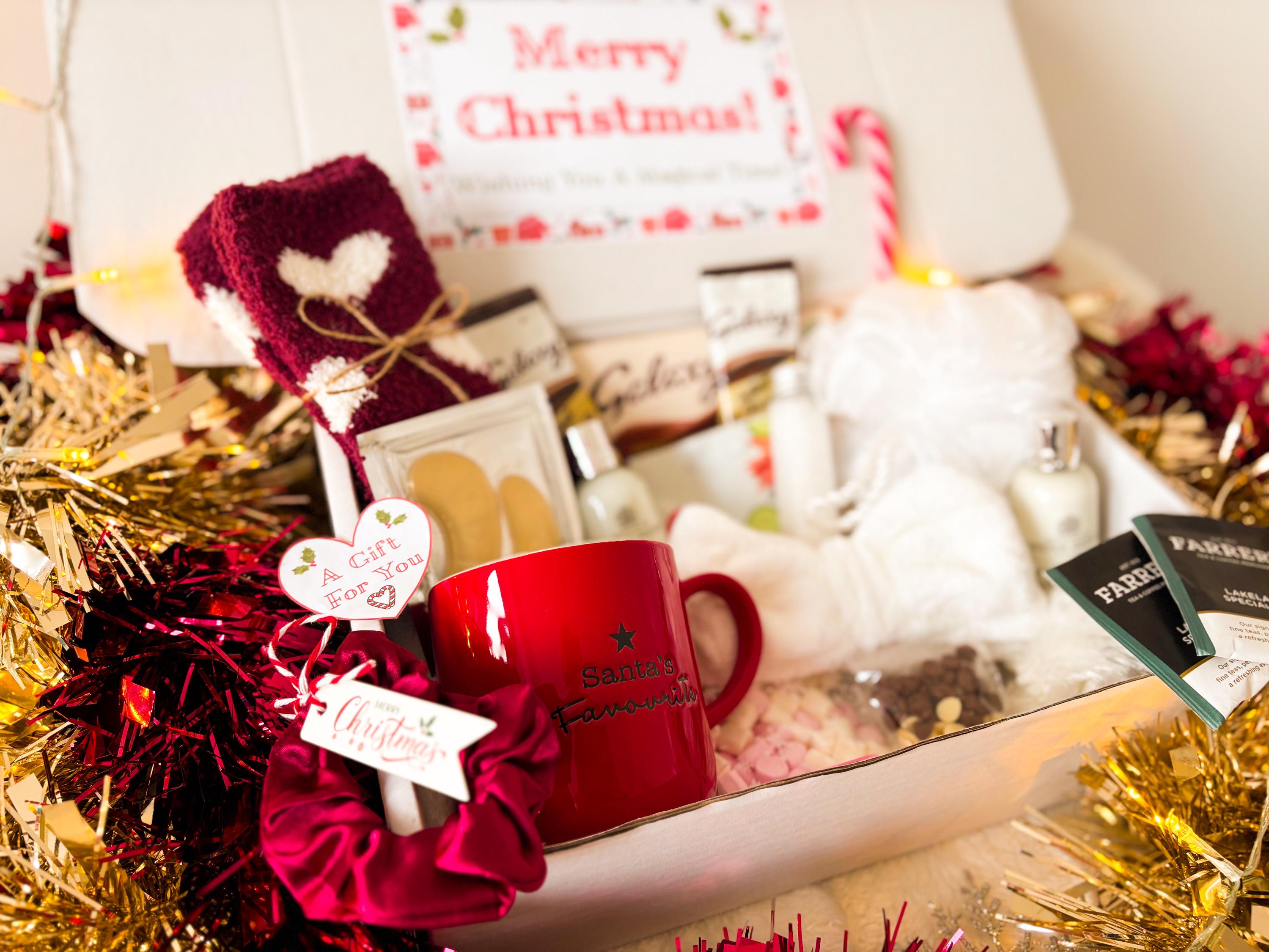 CHRISTMAS PAMPER HAMPER | Letterbox Gift for Her | Cosy Self Care Gift ...