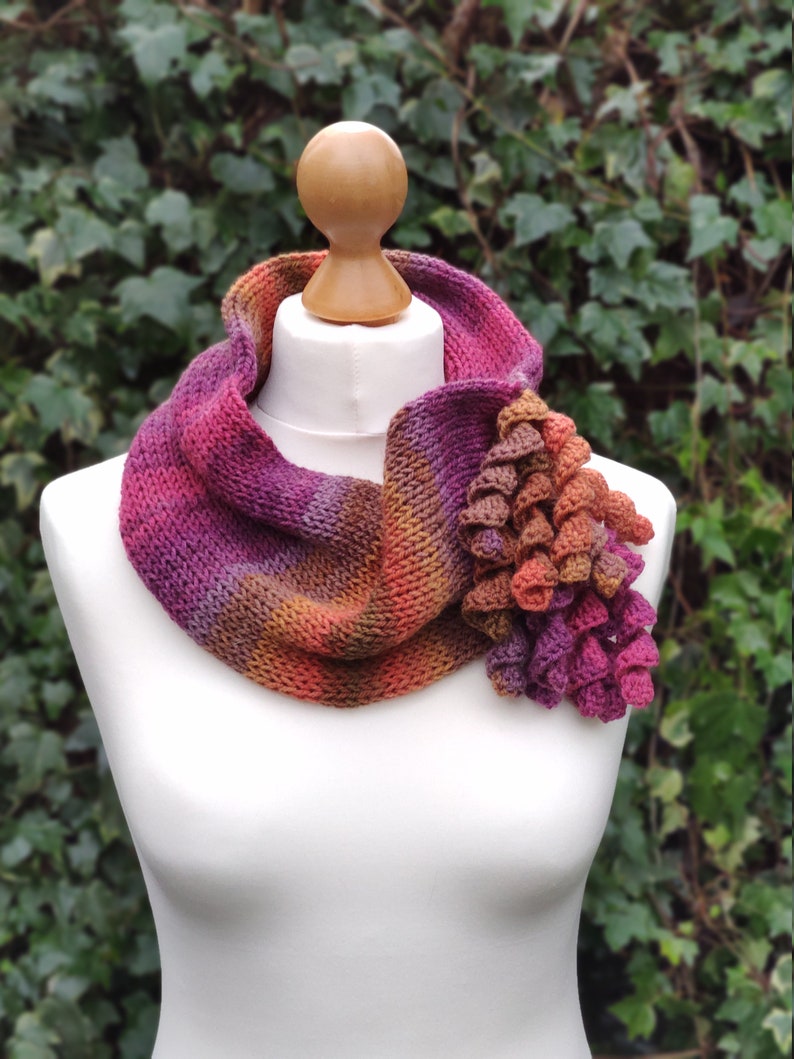 ADDI CURLY CUE Scarf / Cowl Pattern Neck Warmer Cowl - Etsy