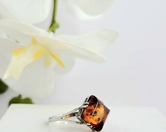 Red Baltic Amber Ring - Etsy