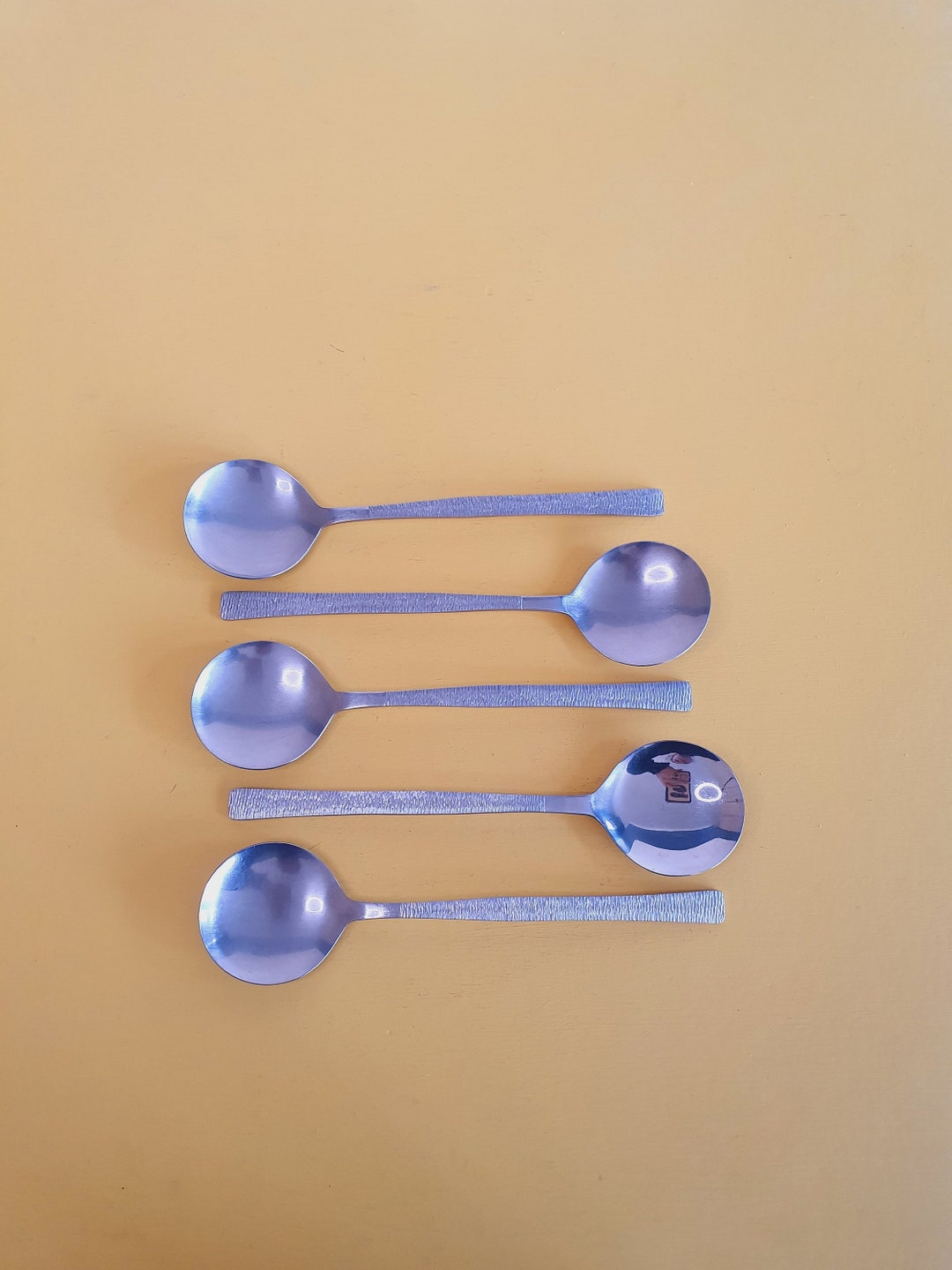 Set of 5 Viners 'studio' Pattern Soup Spoons - Stainless Steel Mid ...