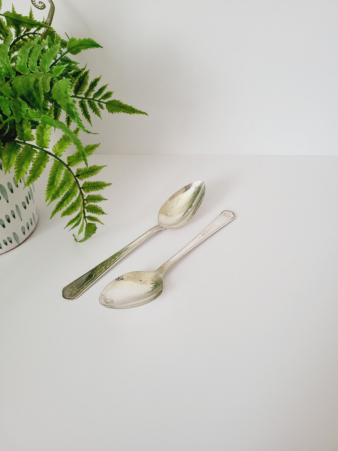 Pair of Decorated Silver Plated Serving Spoons - EPNS - 20.5 Cm Length ...