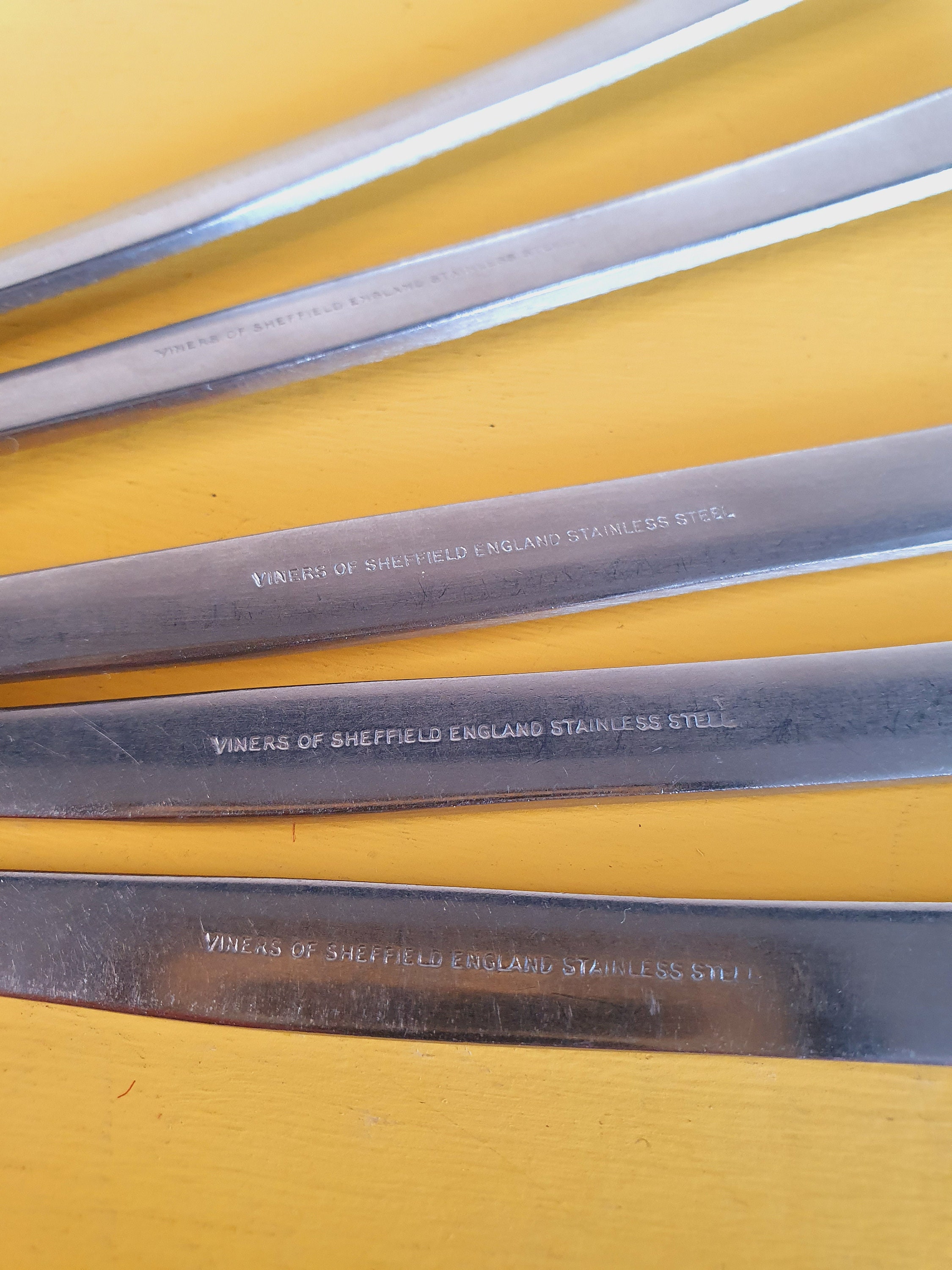 Set of 5 Viners 'studio' Pattern Soup Spoons - Stainless Steel Mid ...