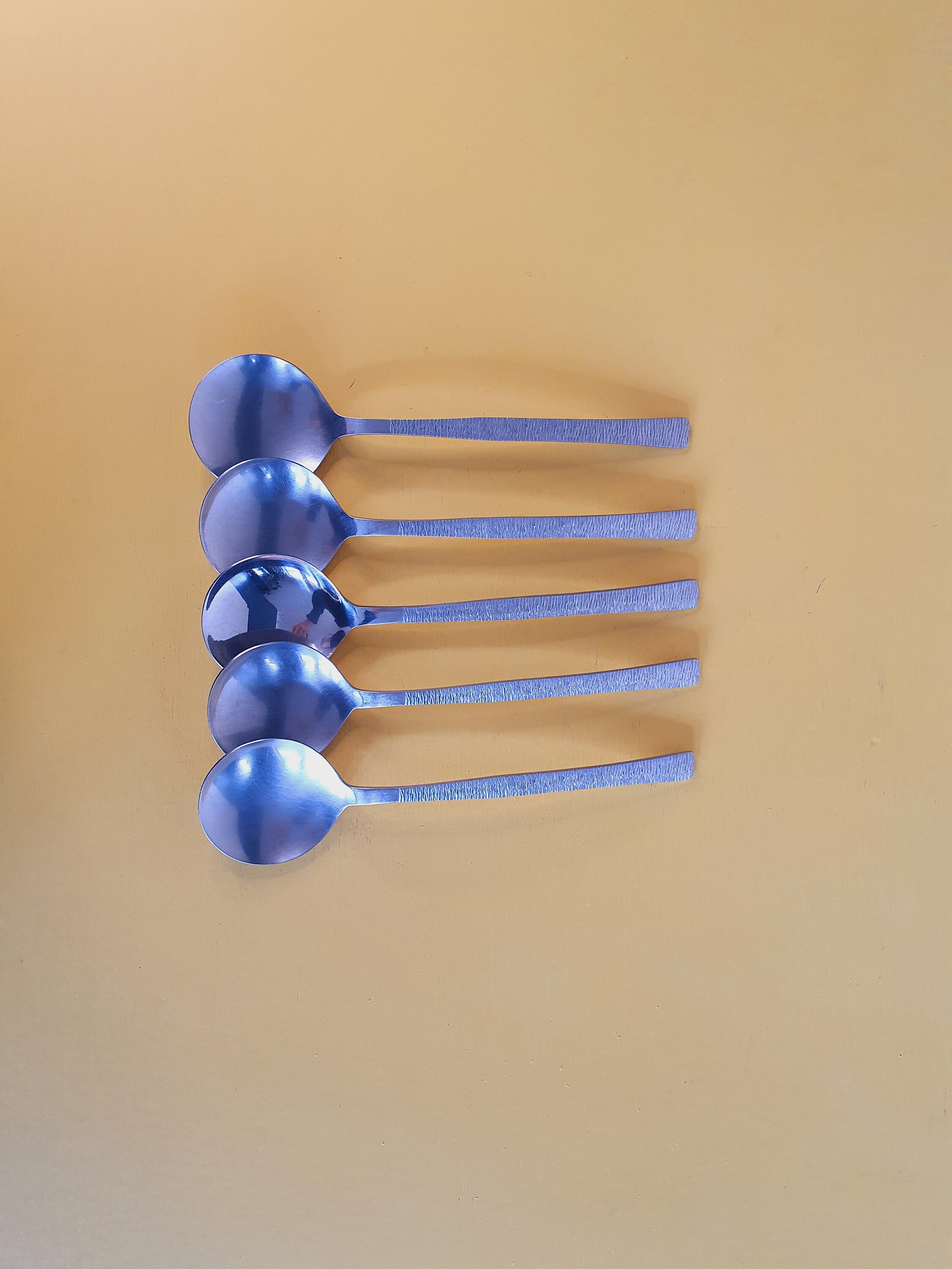 Set of 5 Viners 'studio' Pattern Soup Spoons - Stainless Steel Mid ...