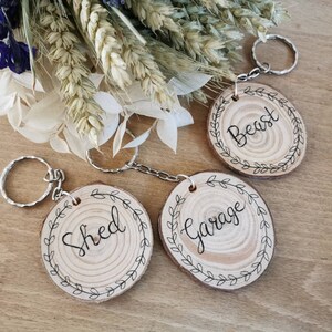 Personalised wood slice keyrings log round keyring | Etsy