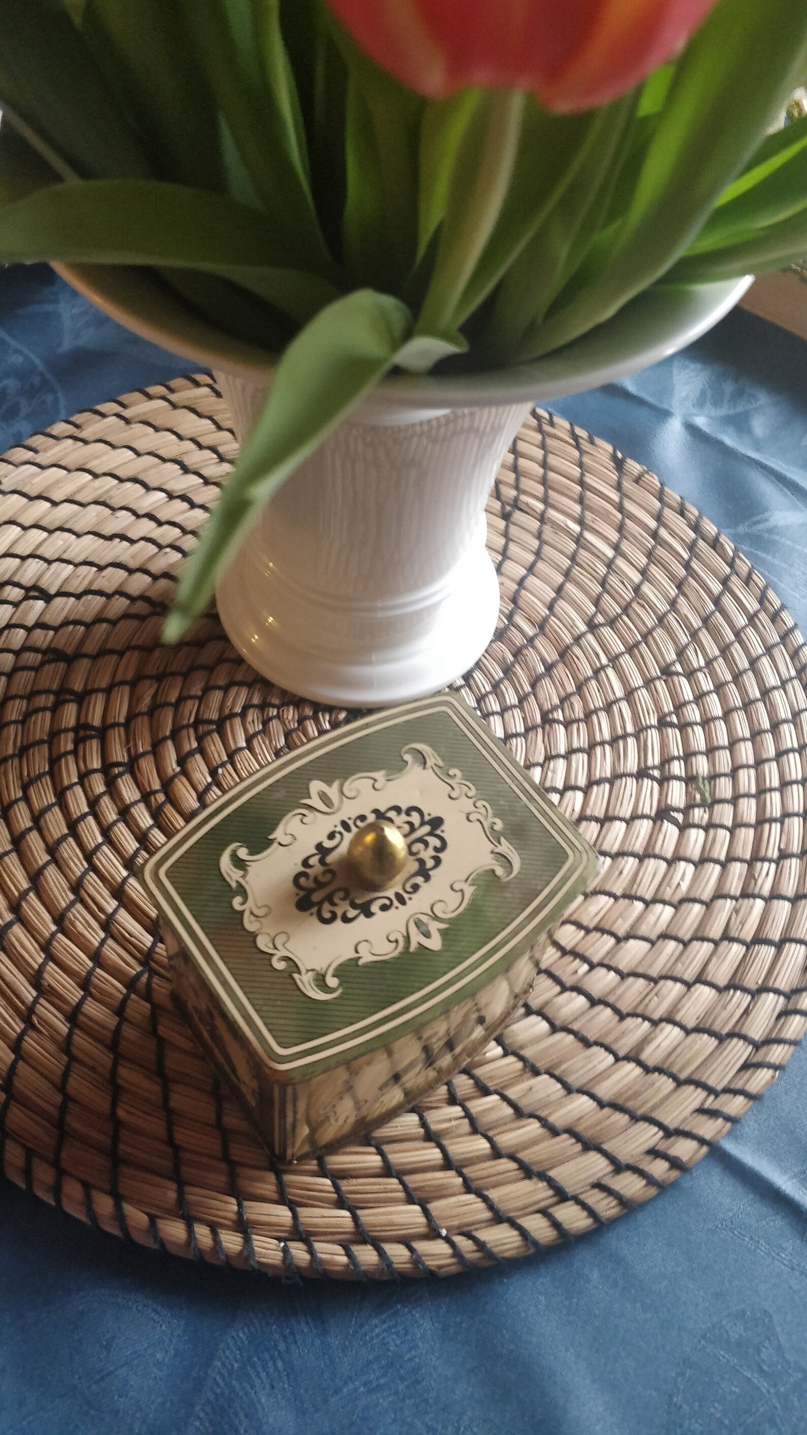 Beautiful Vintage Tea Caddy - Etsy