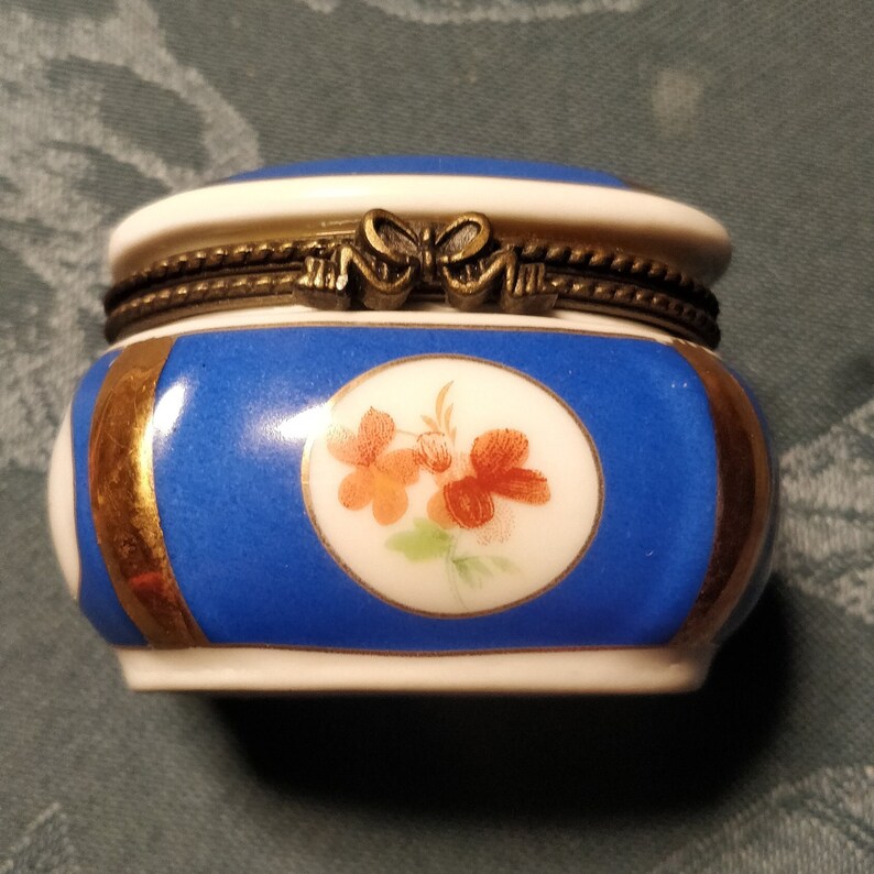 Vintage Pill Boxes in Baroque Shape - Etsy