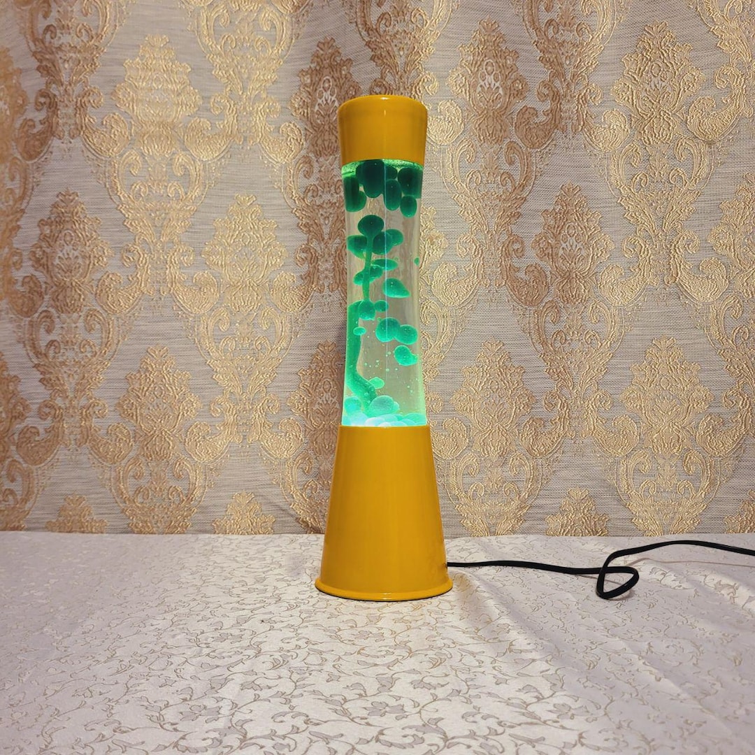 Table Vintage Lava Lamp Red Space Rocket Style Lamp Space Lamp Decor ...