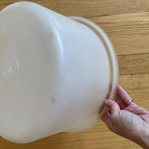 Vintage Tupperware Cake Cover Carrier #683-8 Butterscotch Golden Yellow ...