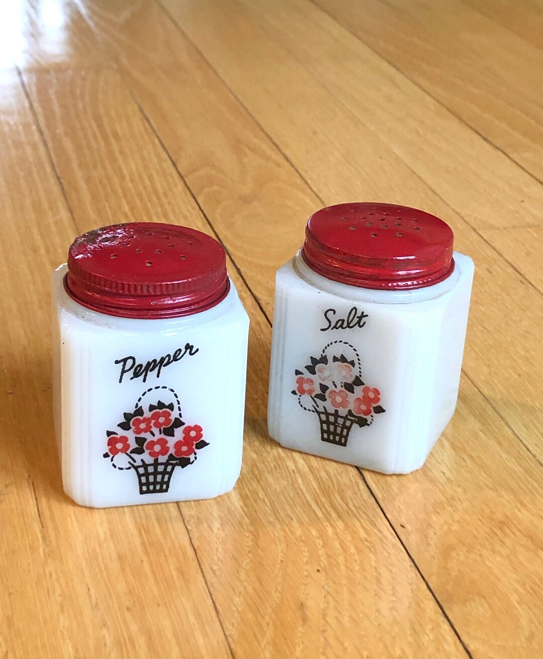 Vintage Mid Century Tipp City Floral Print Milk Glass Red Lid Salt and ...
