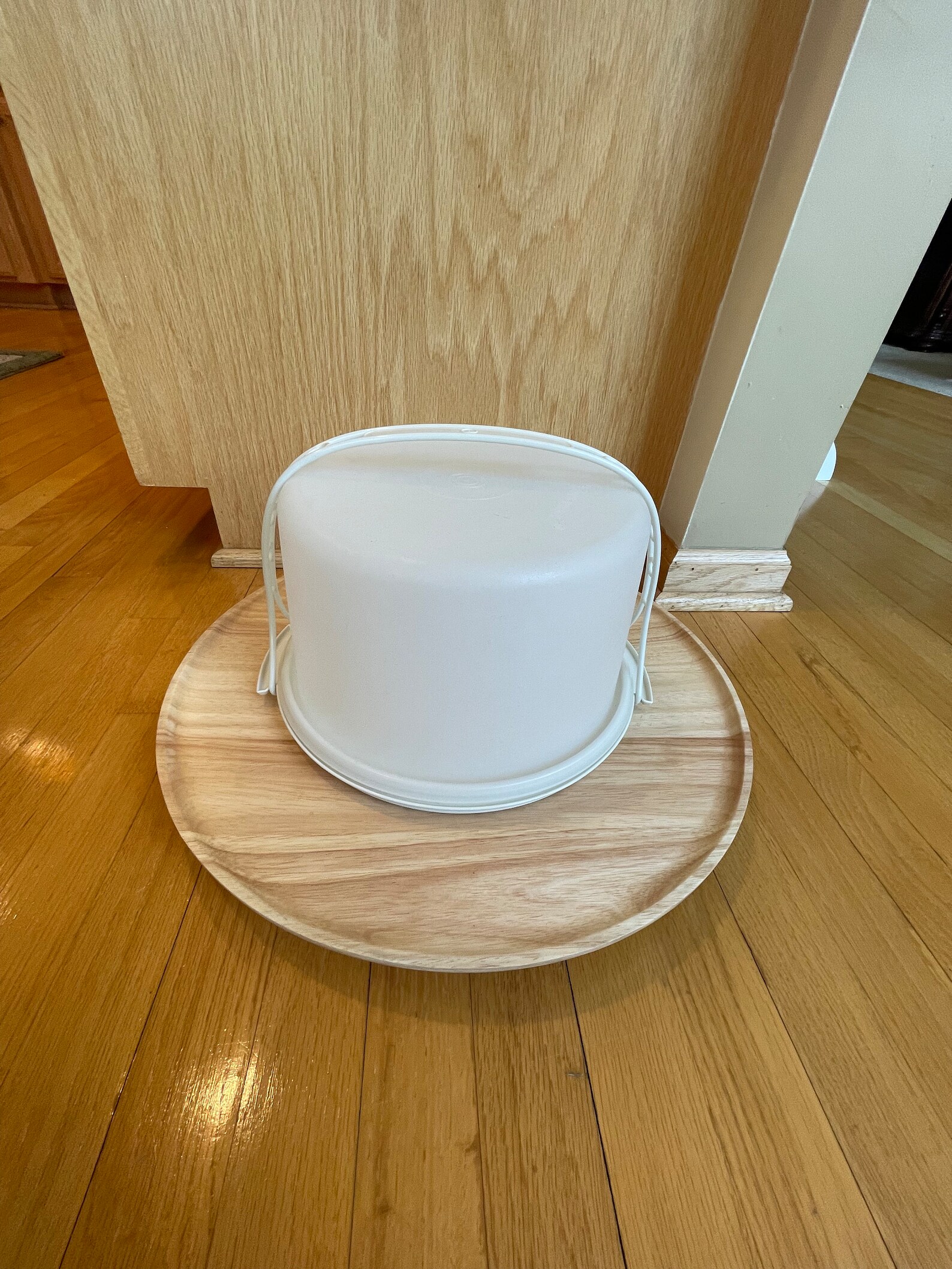 Vintage Tupperware Cake Cover Carrier 683-8 Butterscotch Golden Yellow ...