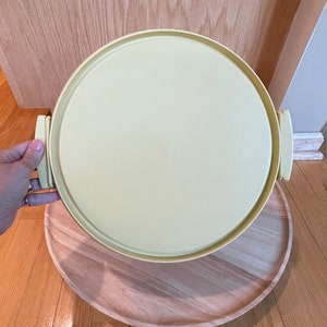 Vintage Tupperware Cake Cover Carrier #683-8 Butterscotch Golden Yellow ...