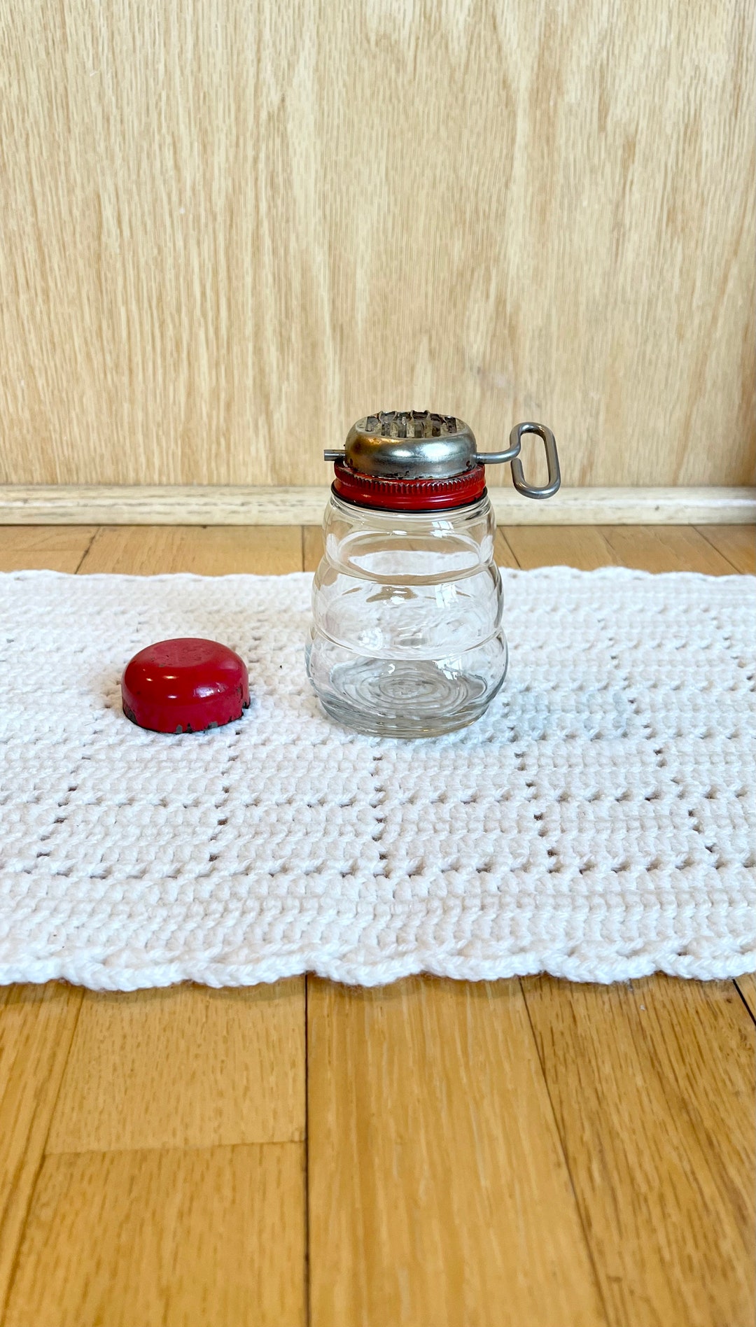 Amazing Vintage Small 1940's Red and Bee Hive Glass Federal Tool of ...