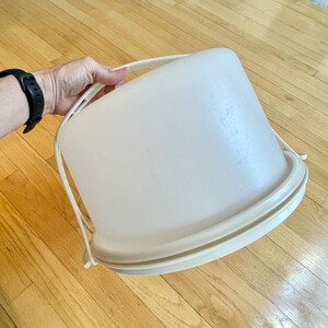 Vintage Tupperware Cake Cover Carrier #683-8 Butterscotch Golden Yellow ...