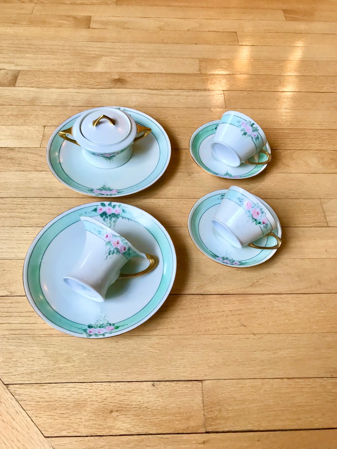 Beautiful German Mint / Sea Foam Green and White Pink Floral Pattern ...