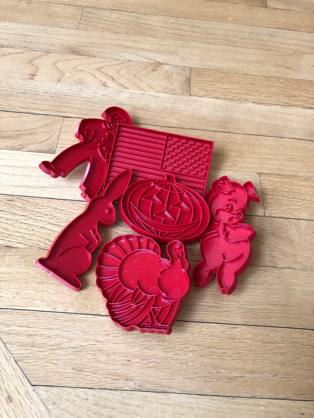Fun Holiday Vintage Red Plastic Cookie Cutters - Etsy