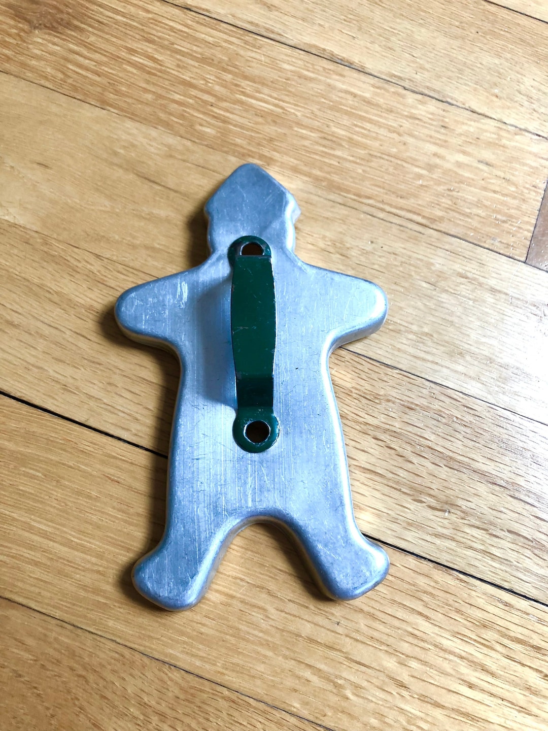 Vintage 1950//60s Large Aluminum Cookie Cutter With Green Handle ...