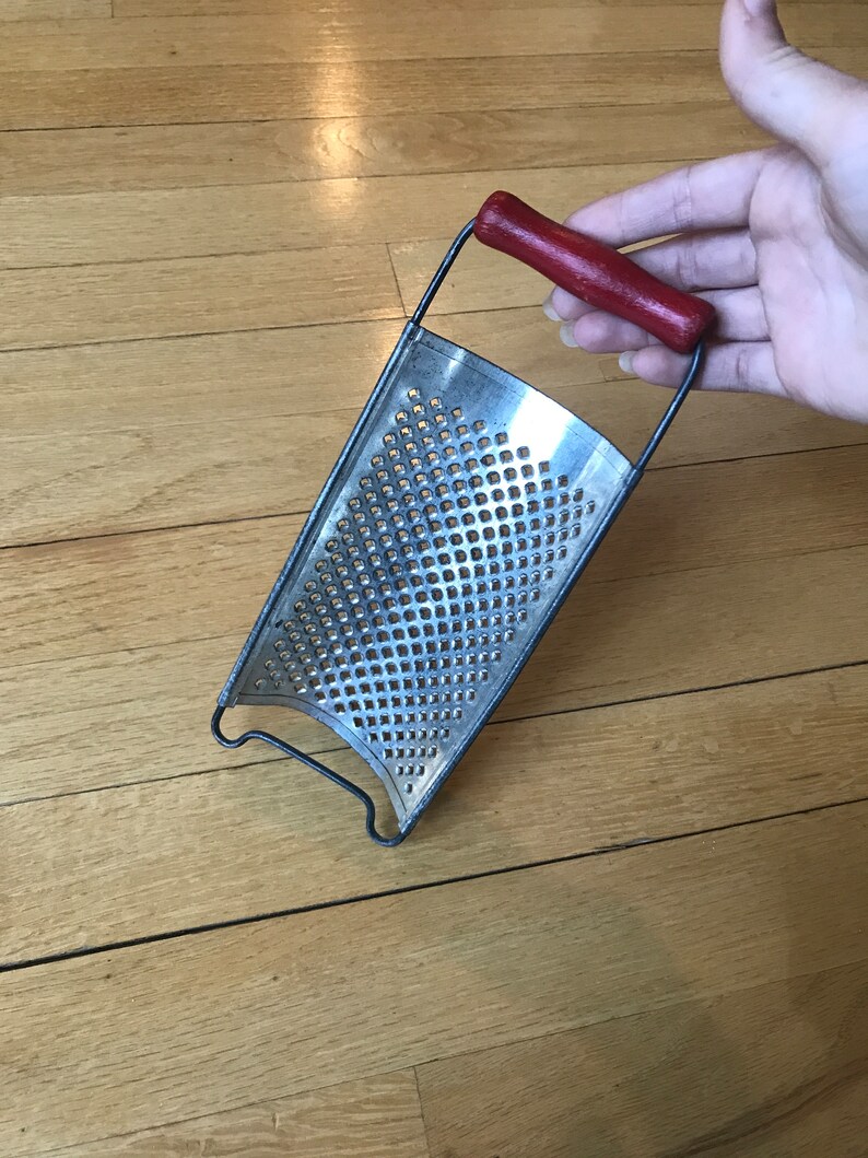 Collectible Vintage 1940s / 40s Metal Rounded / Curved Cheese Grater ...