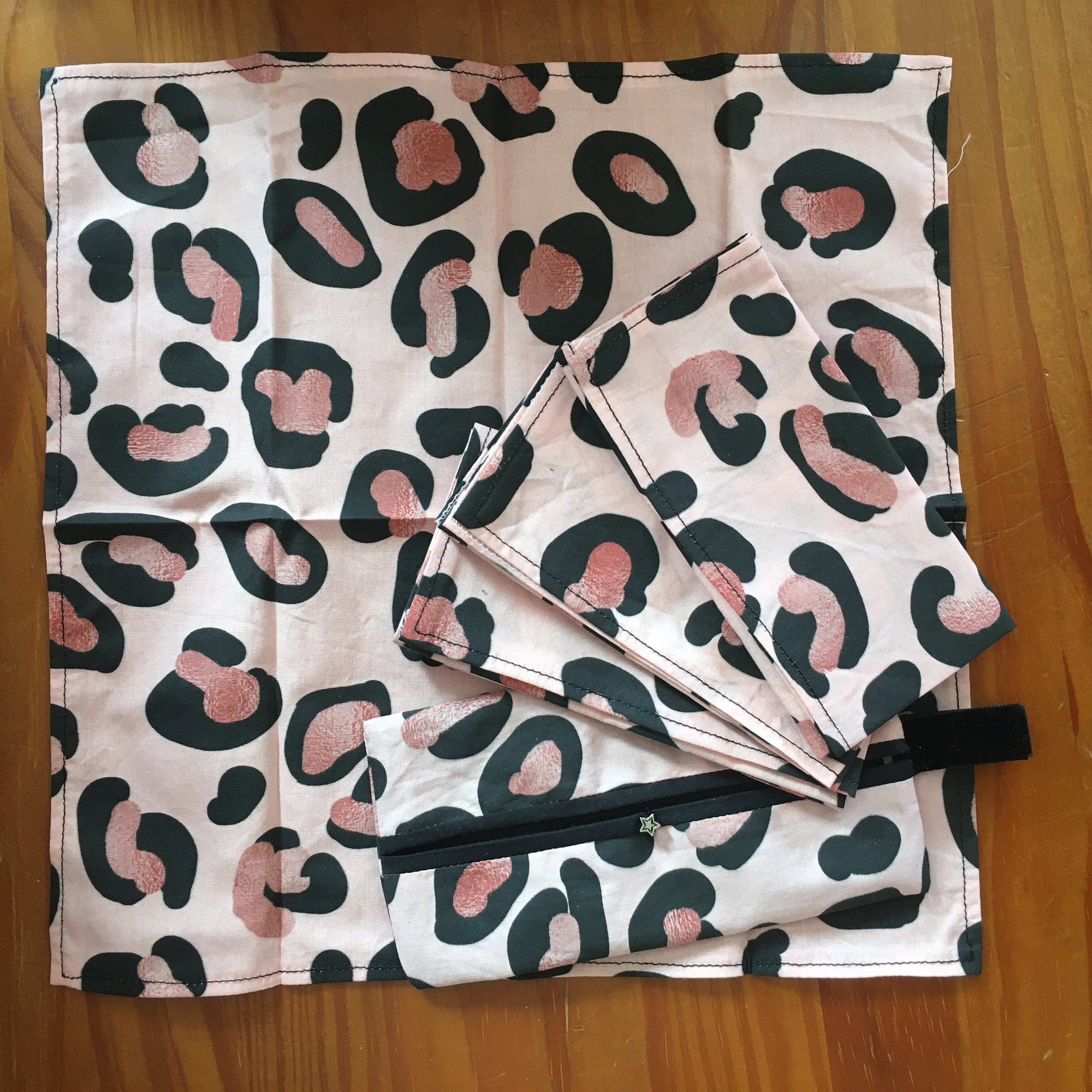 Handkerchief 4 pack and holder | Etsy