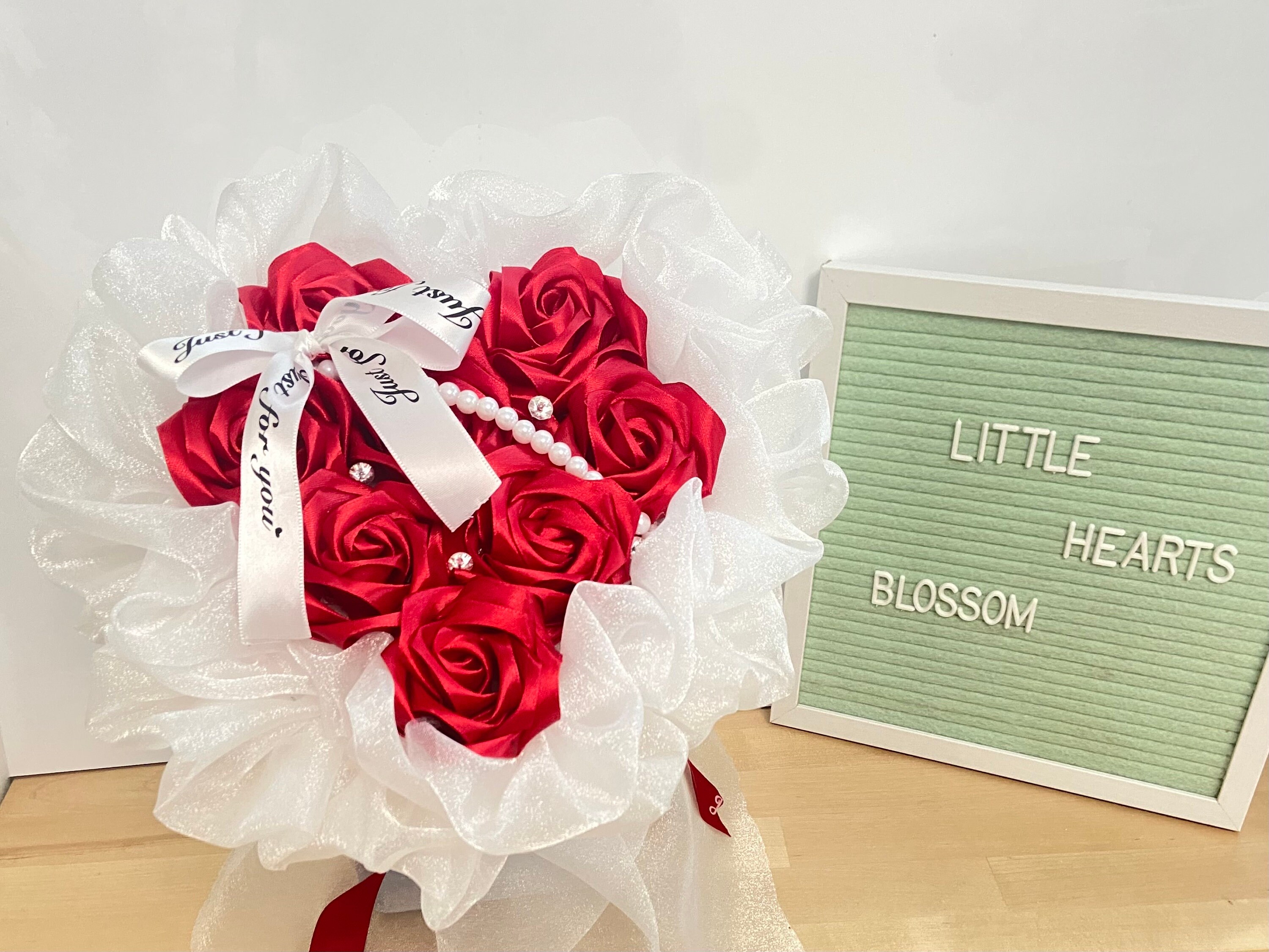 8 Roses Bouquet, Roses Bouquet, Satin Ribbon Rose Bouquet, Happy ...