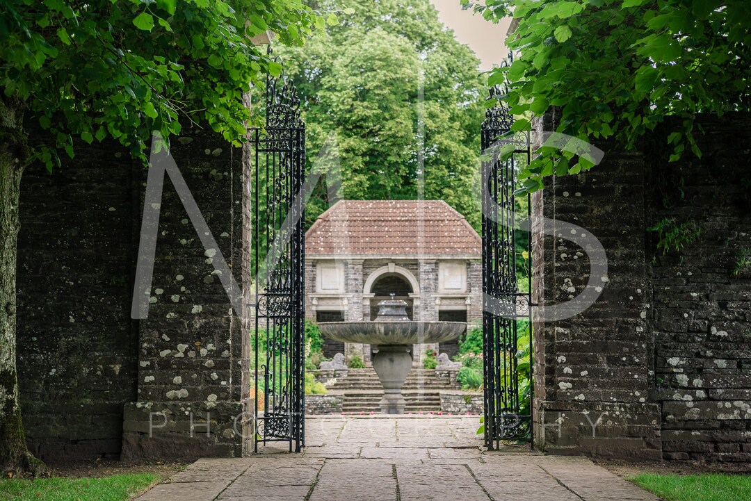 2 Pack Lush Greenery Stone Iron Gateway Backgrounds Garden House ...
