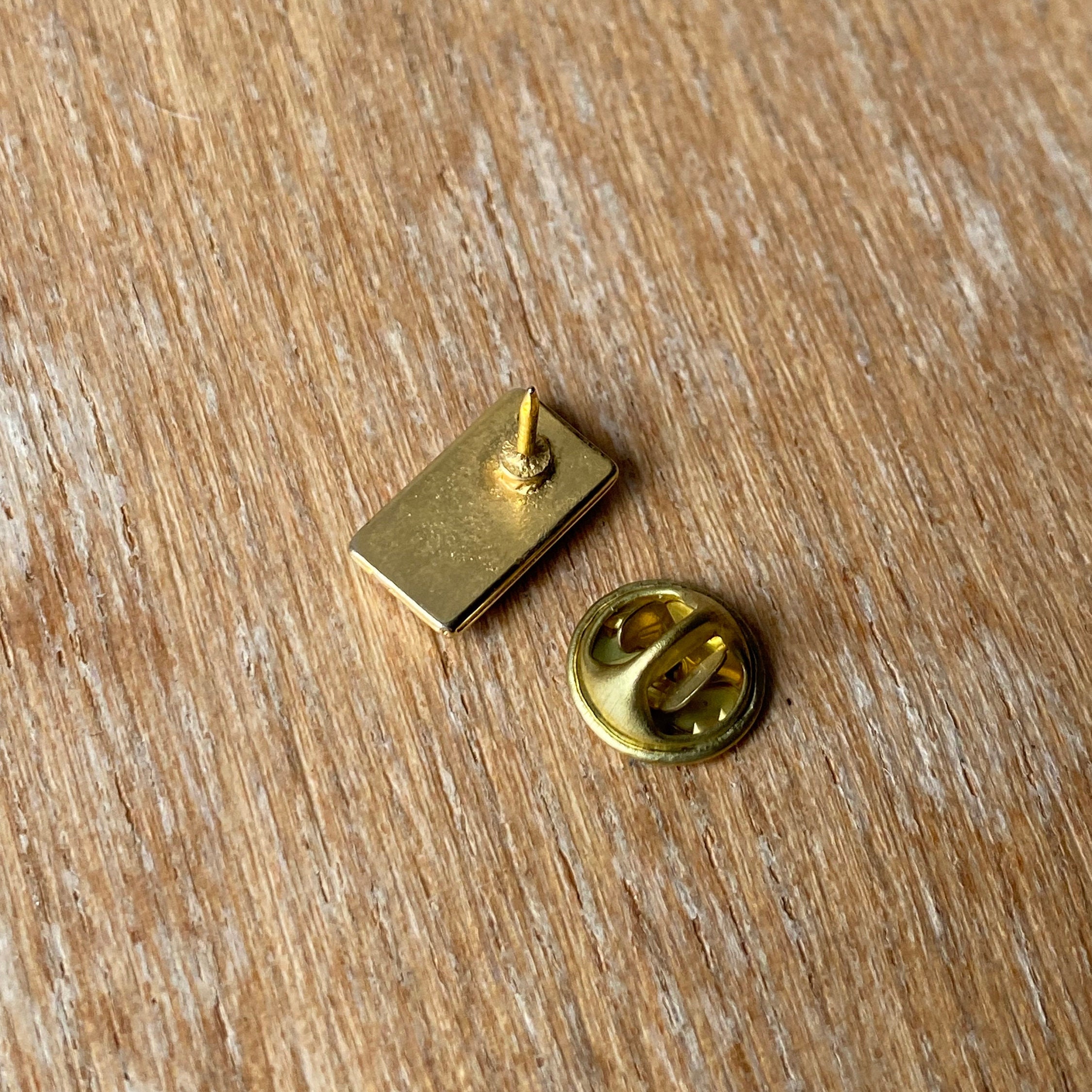 Wonderful Small Shiny Enameled Rolls Royce Lapel Pin Rare Vintage Find ...