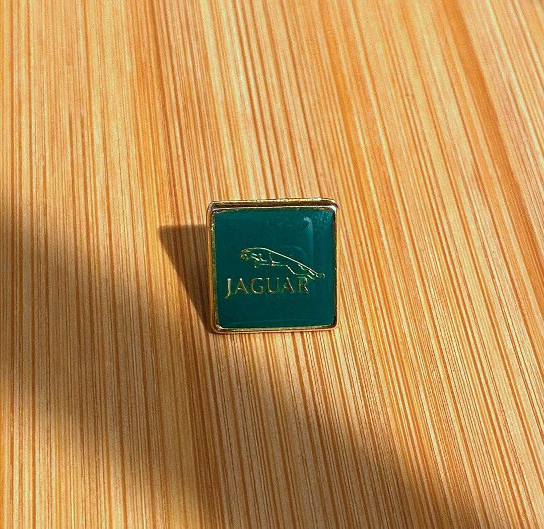 Beautiful Vintage Jaguar Enameled Lapel Pin Badge Classic Automotive ...