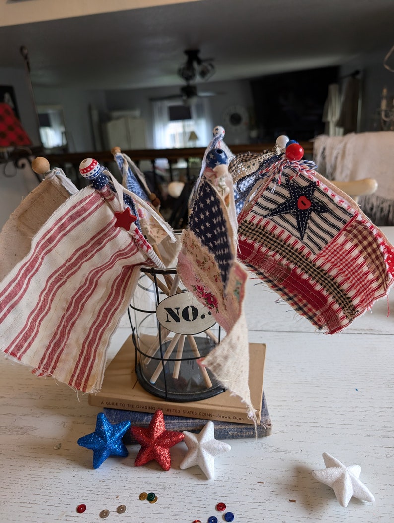 4th of July, Patriotic, Shabby Chic, Primiative Flags, Handmade, Crafts ...