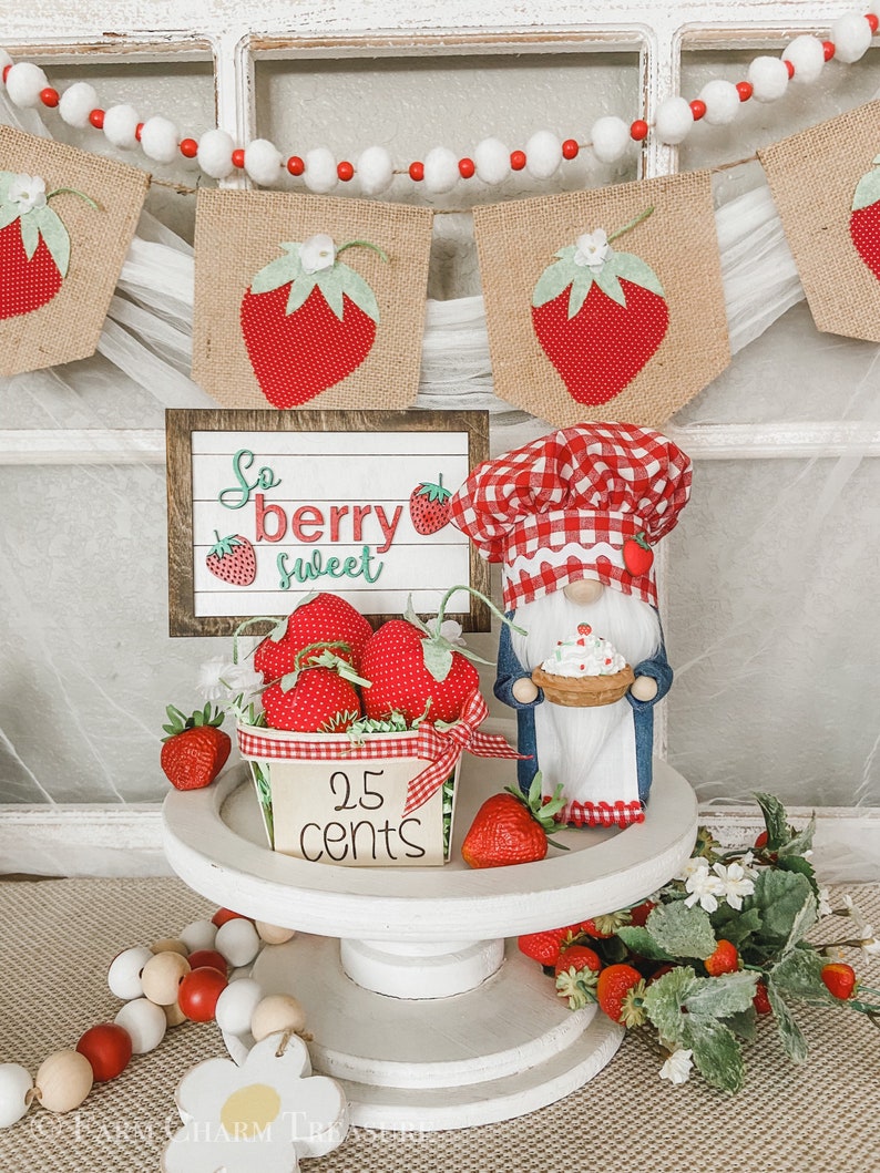 Strawberry Bunting Banner - Etsy