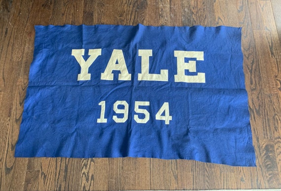 Yale University Flag