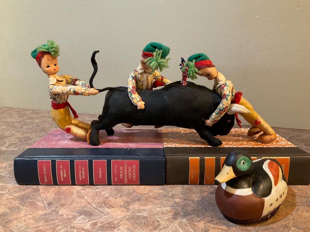 Maria Helena Matadors Bull, Felt & Cloth Ribatejo Portugal, Mascotes De ...