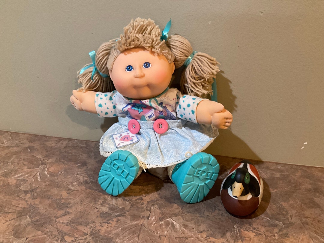 Cabbage Patch Kids Xavier Roberts, 1988 Coleco Industries, Girl Blue ...