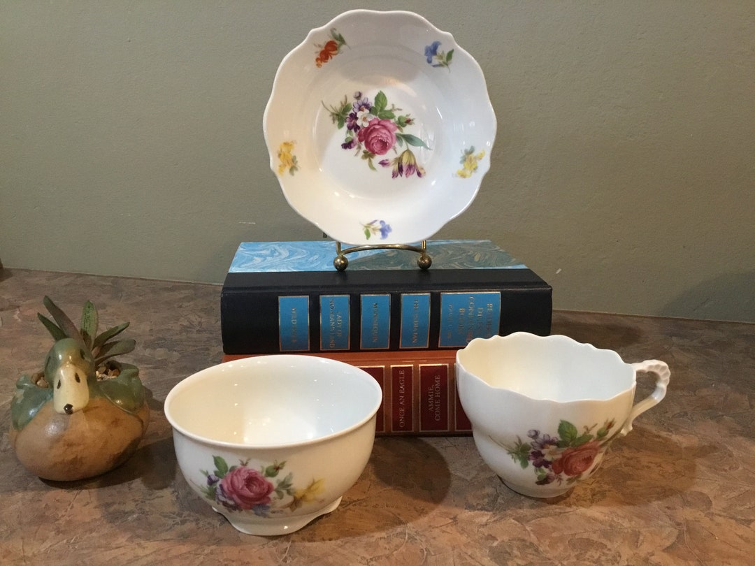 Lindner, Kueps Bavaria, 1150, Bettina Pattern, Pink Rose, Rimmed With ...