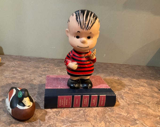 Peanuts Linus Vinyl Rubber Figure, Vintage 1950's, United Features ...