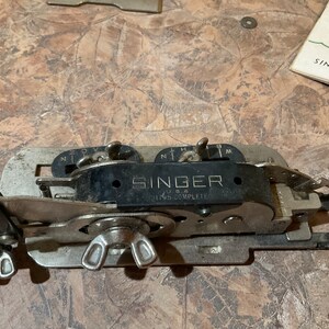 Singer Buttonhole Attachment 121795 for Lockstitch Sewing Machines ...